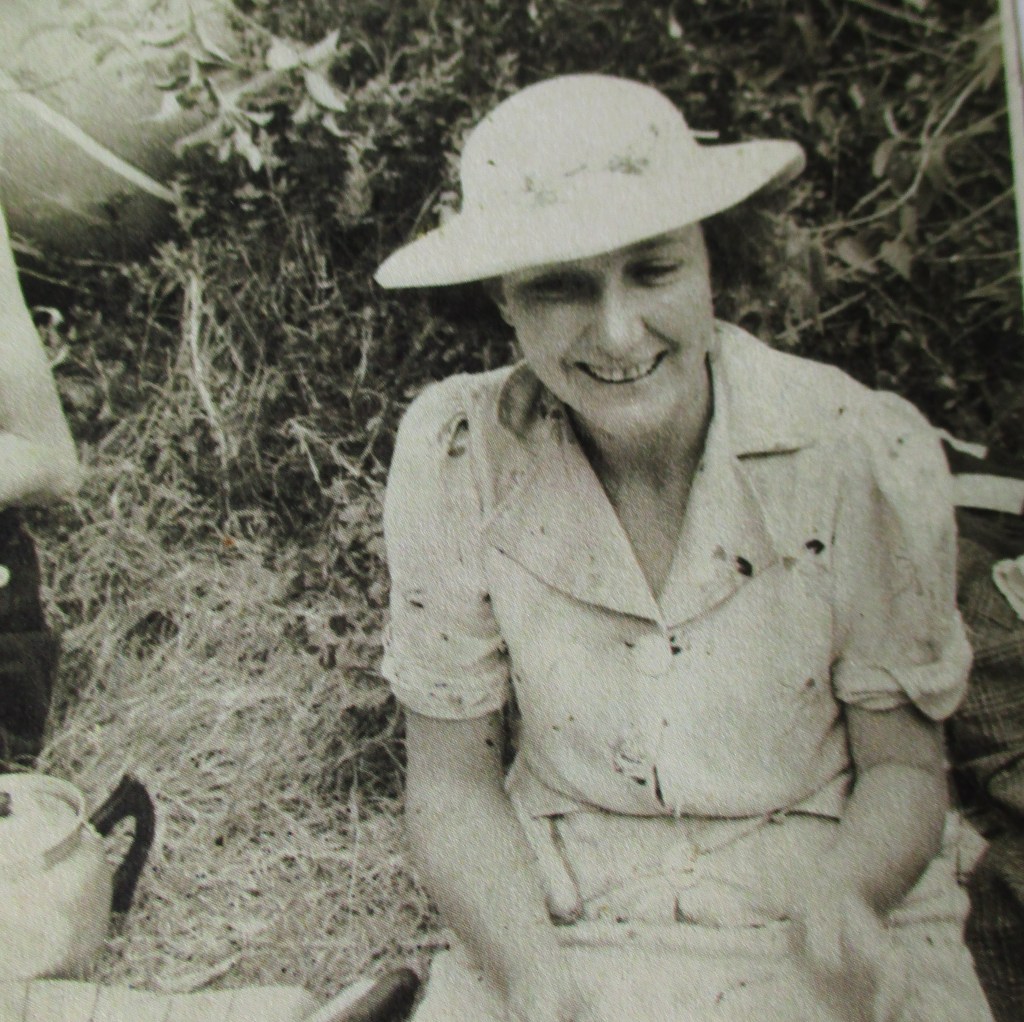 Norma Thompson – Wollongong City Libraries' Illawarra Stories